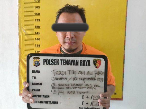 KARYAWAN MKJP FOODS Pekanbaru Larikan Duit Konsumen Rp176 Juta - DETAK24COM